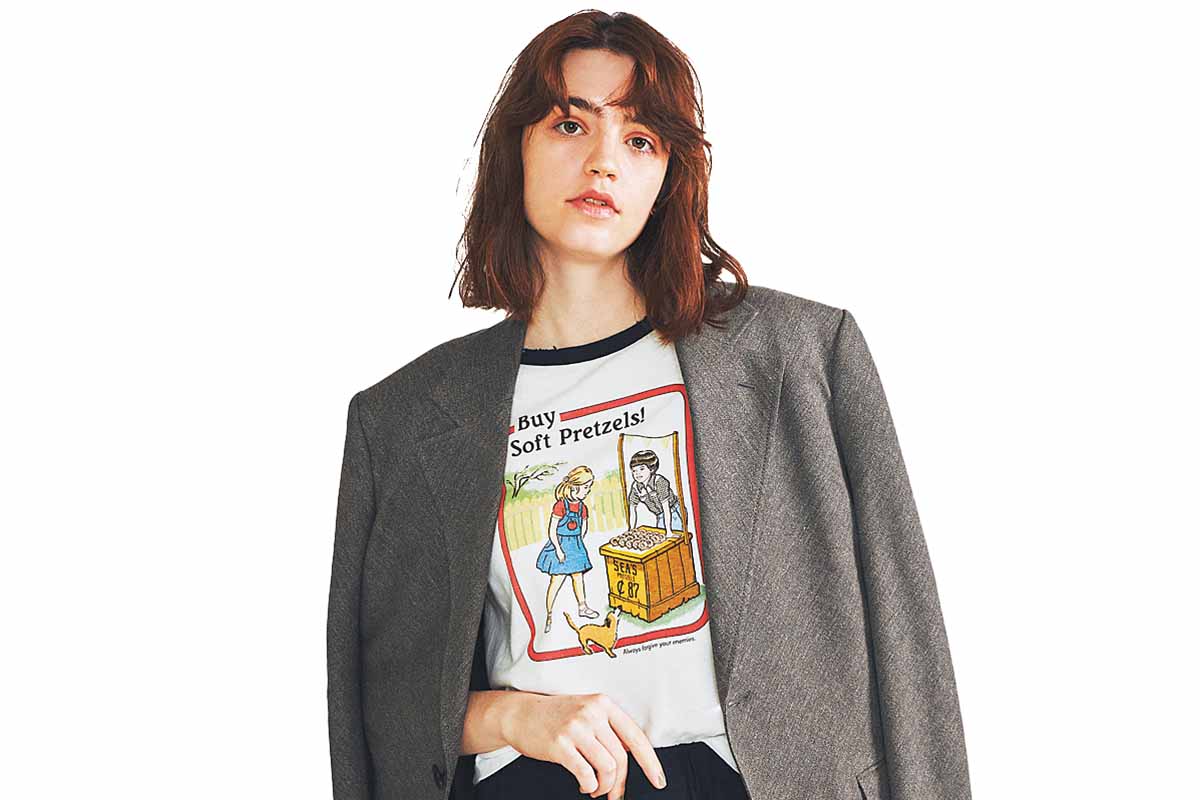 【明日なに着る？】おかたいジャケットの隙間を埋める「ファニーなプリントT」 | GISELe(ジゼル)