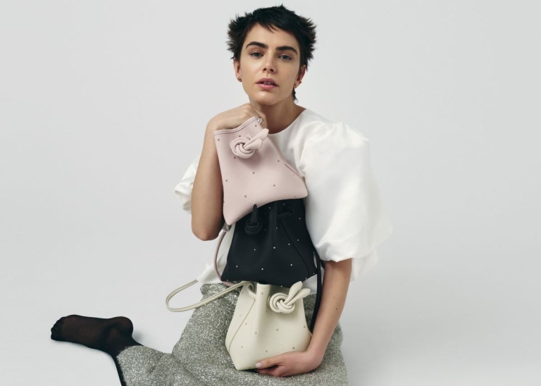 10周年を迎える〈VASIC〉が記念モデルを限定発売！オリジナルチャームでバッグをカスタマイズできるポップアップストアをオープン | GISELe(ジゼル)