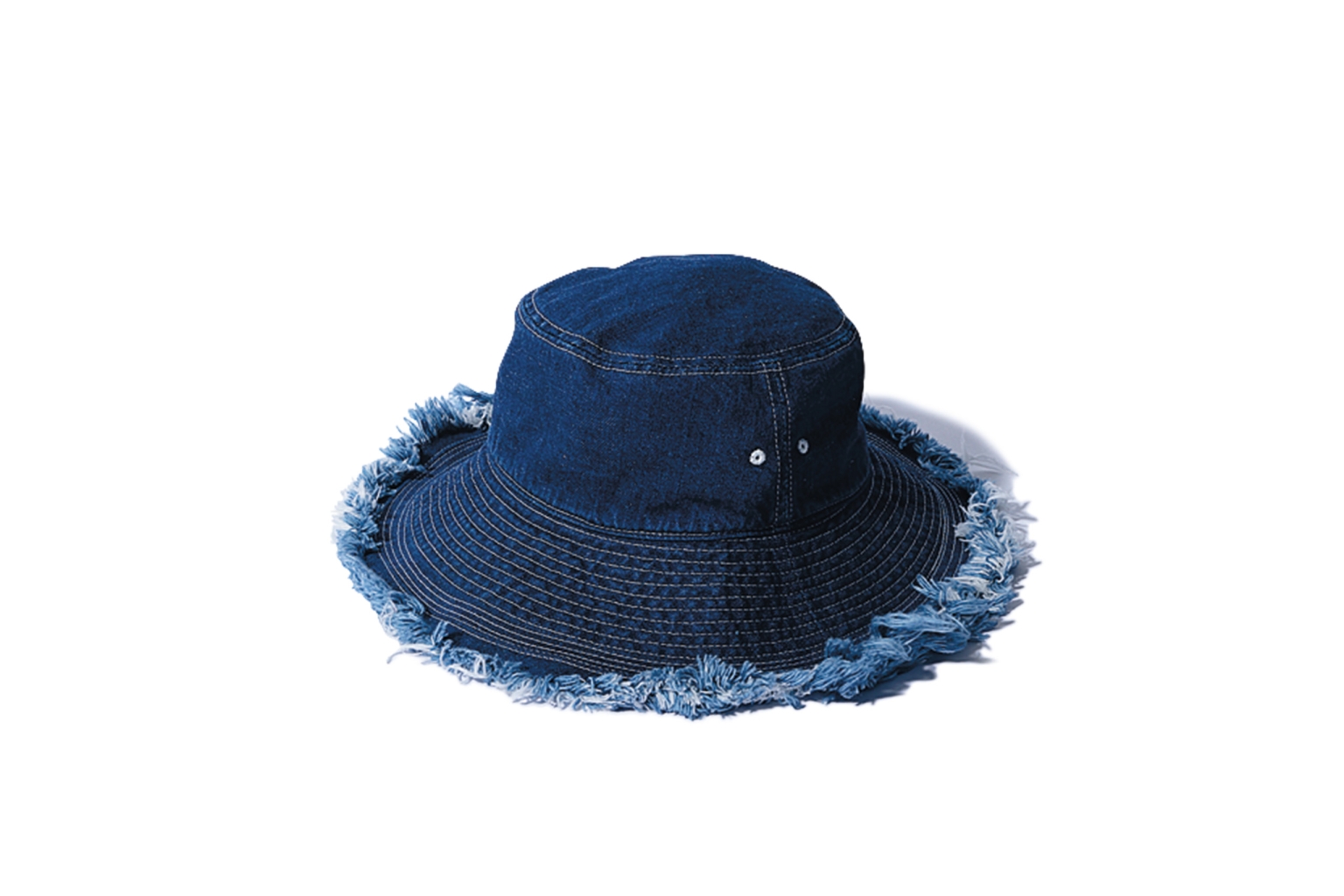 旅先でのスタイルをつくる「見心地のよい顔まわり」【CA4LA】 | GISELe(ジゼル)